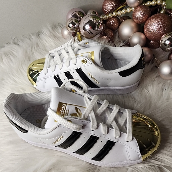 adidas | Shoes | Adidas Originals Womens Superstar Metal Toe Sneakers ...